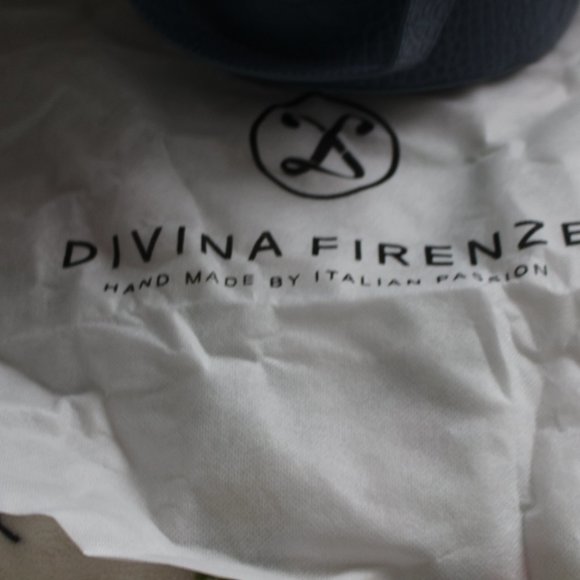 Divina Firenze Italy | Bags | Nwt Italy Divina Firenze Bucket Handbag ...